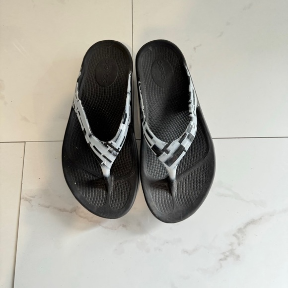 OOFOS | Shoes | Oofos Oolala Post Exercise Active Sport Recovery Thong ...